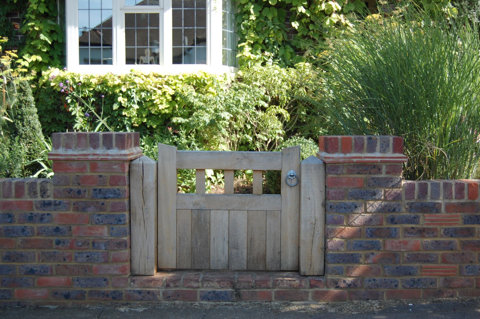 Front garden wall ideas: 10 front yard walls | Homes and Gardens
