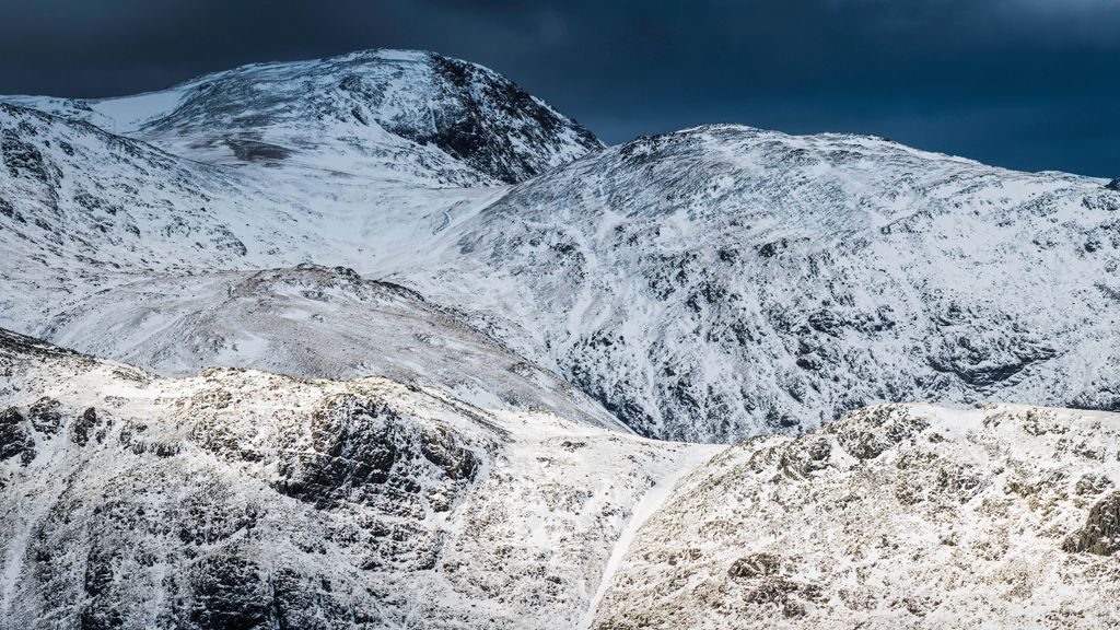 How I fell in love with hiking: a wintry ascent of Great End | Advnture