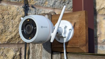 EZVIZ H3C 2K Smart Home Camera review: affordable, simple home security ...