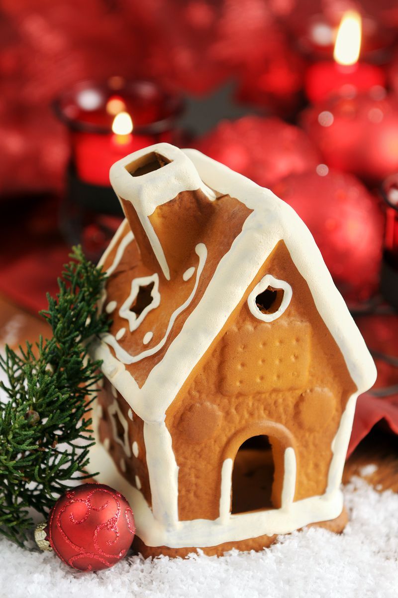 42 Best Christmas Party Theme Ideas 2020 | Holiday Party Ideas | Marie ...