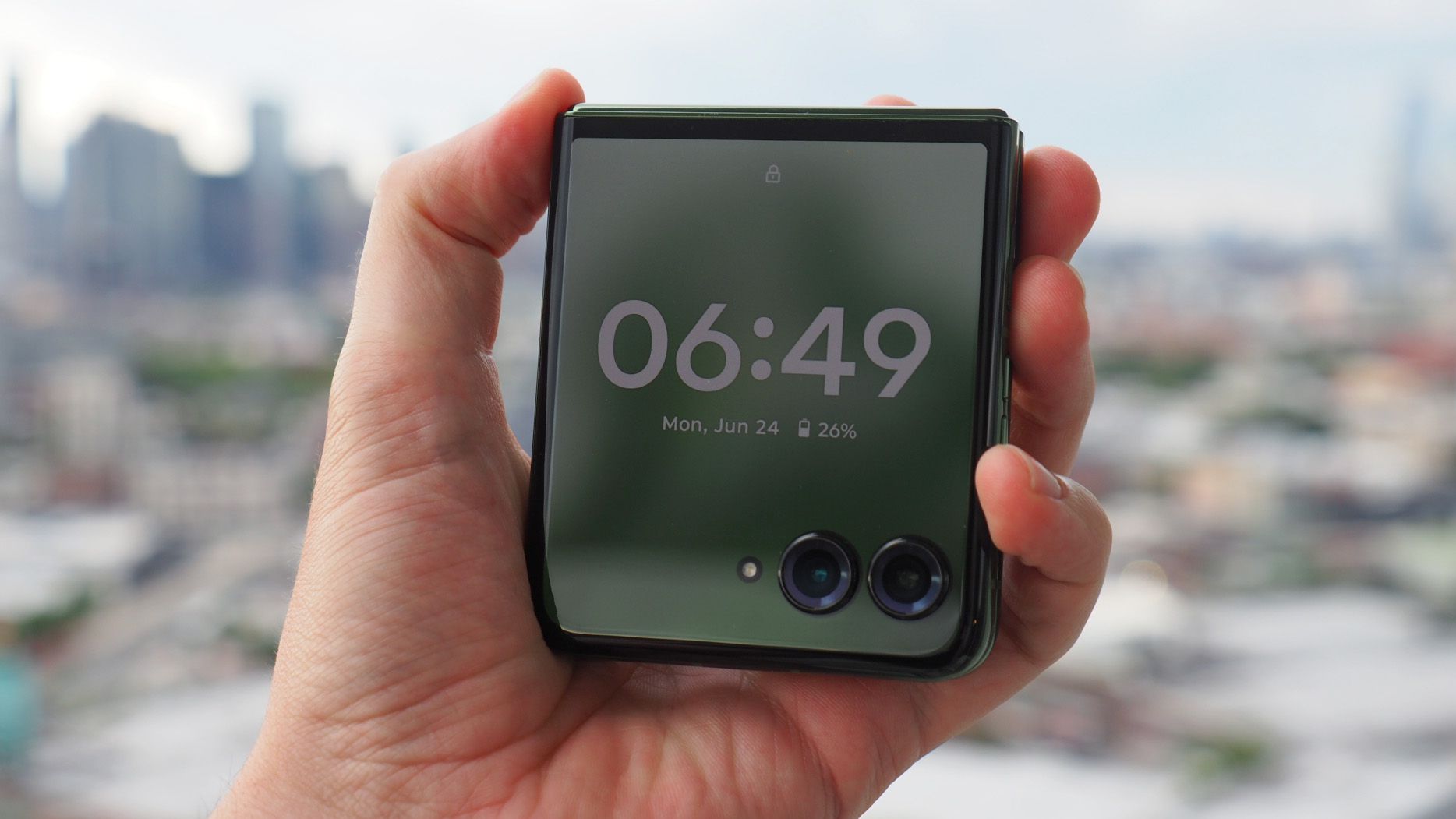 Motorola Razr 50 Ultra review: flip phone fashionista | T3