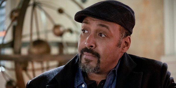 Joe West Is Finally Back In Action On The Flash In New Episode Photos ...