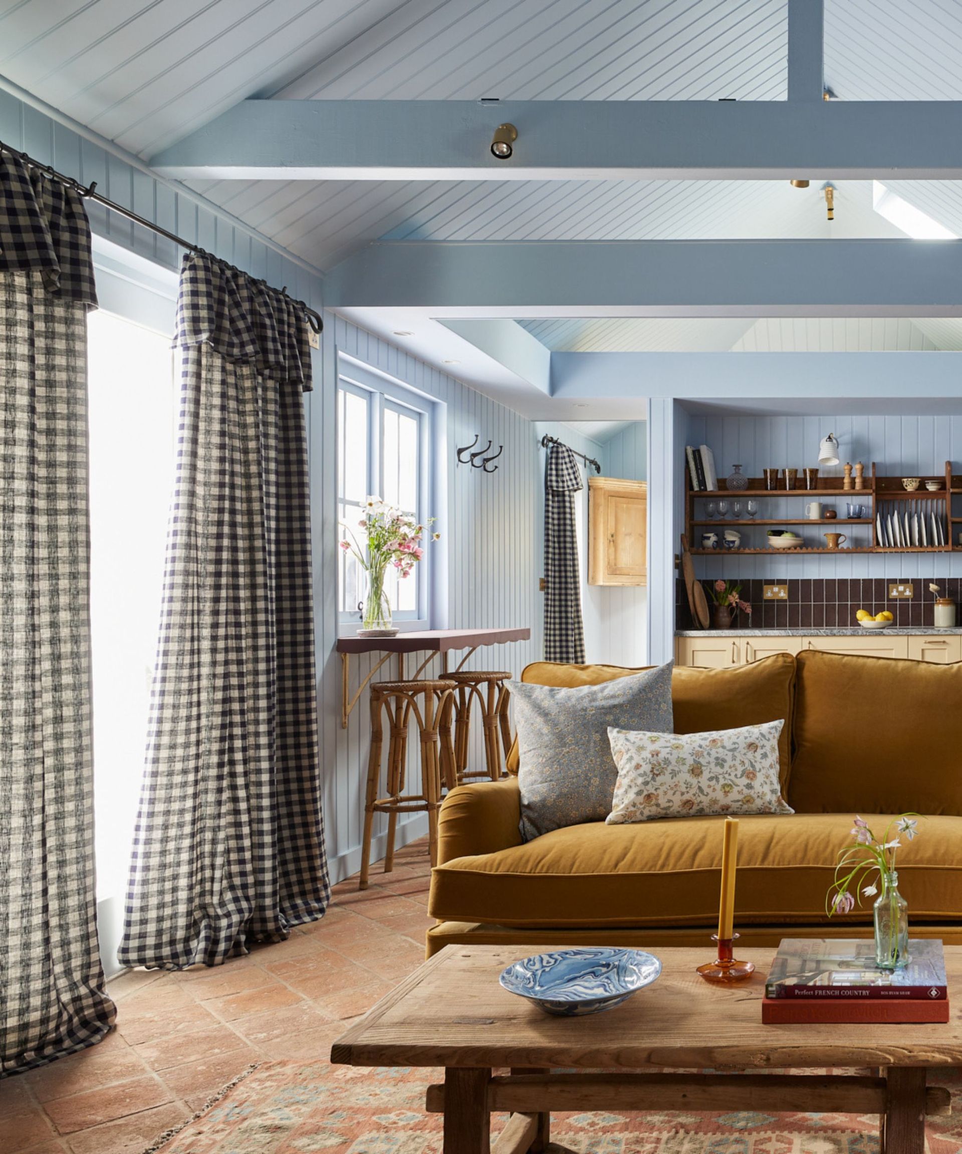 7 summer window treatment ideas: to help you stay cooler | Homes and ...