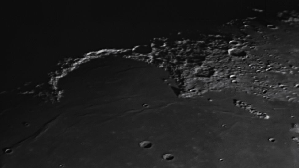 August Moon — Here's what to look for during all 4 major moon phases ...