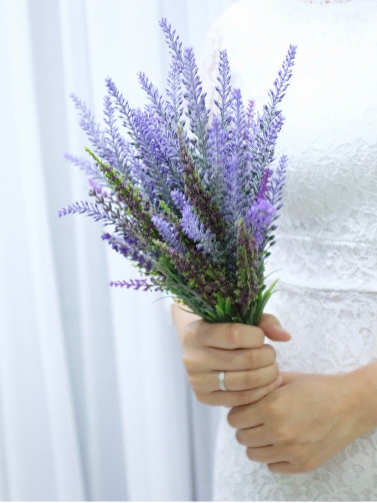 Best Herbs For Bouquets: How To Create A Bouquet Of Herbs | Gardening ...