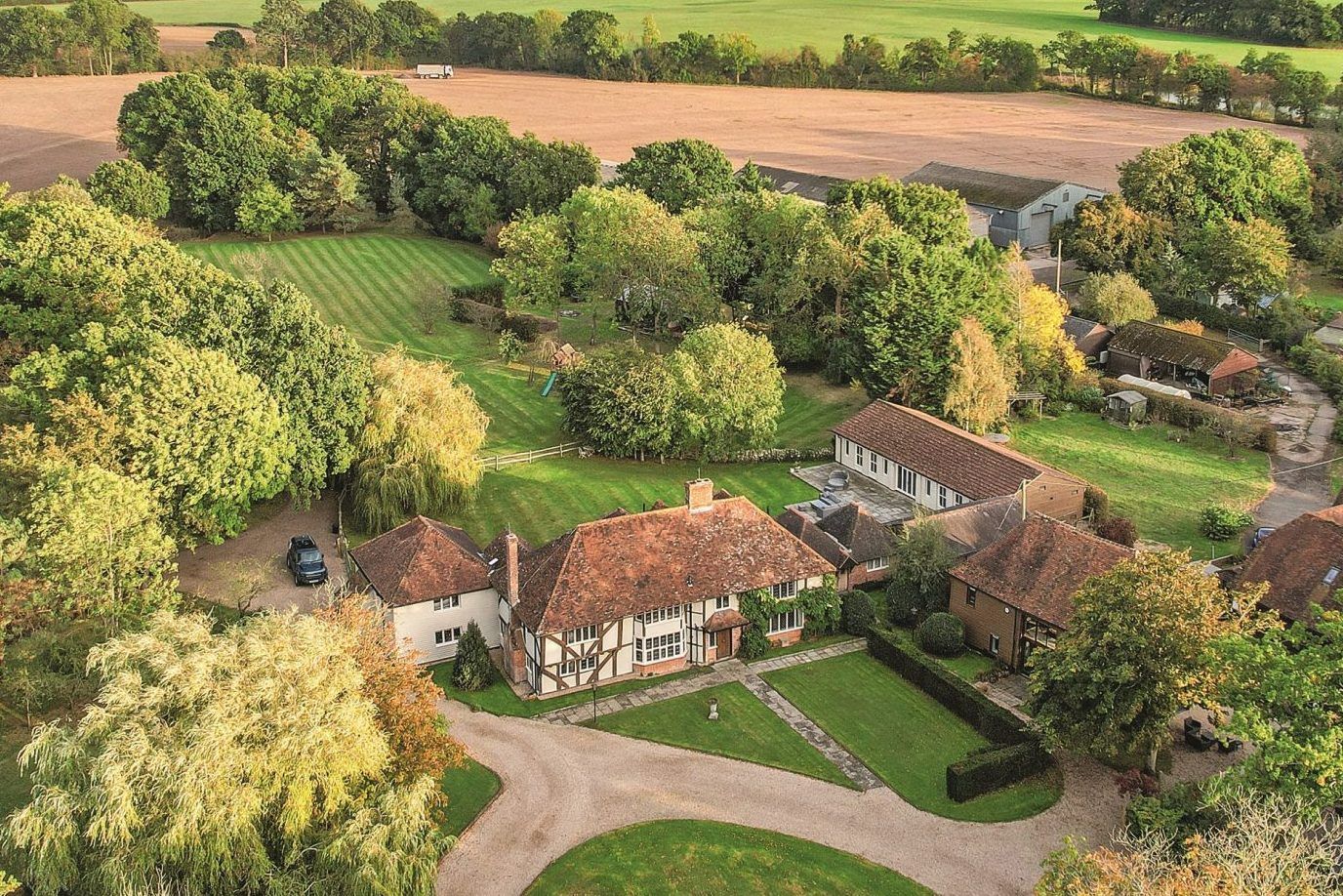 A charming Grade II-listed country house with indoor pool in the Garden ...