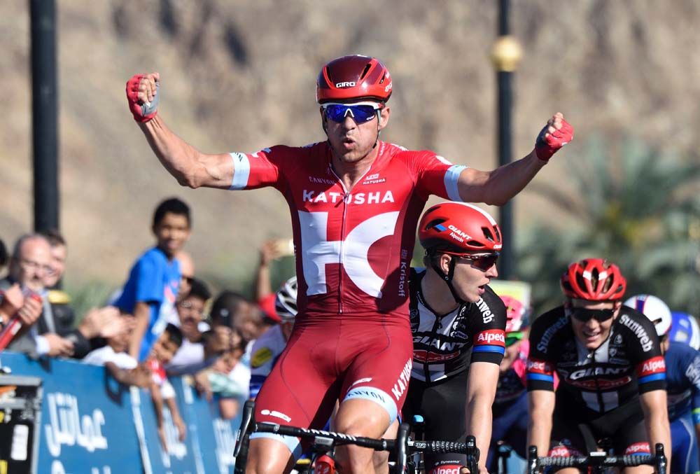 Tour of Oman stage 6 sprint finish - Video | Cyclingnews