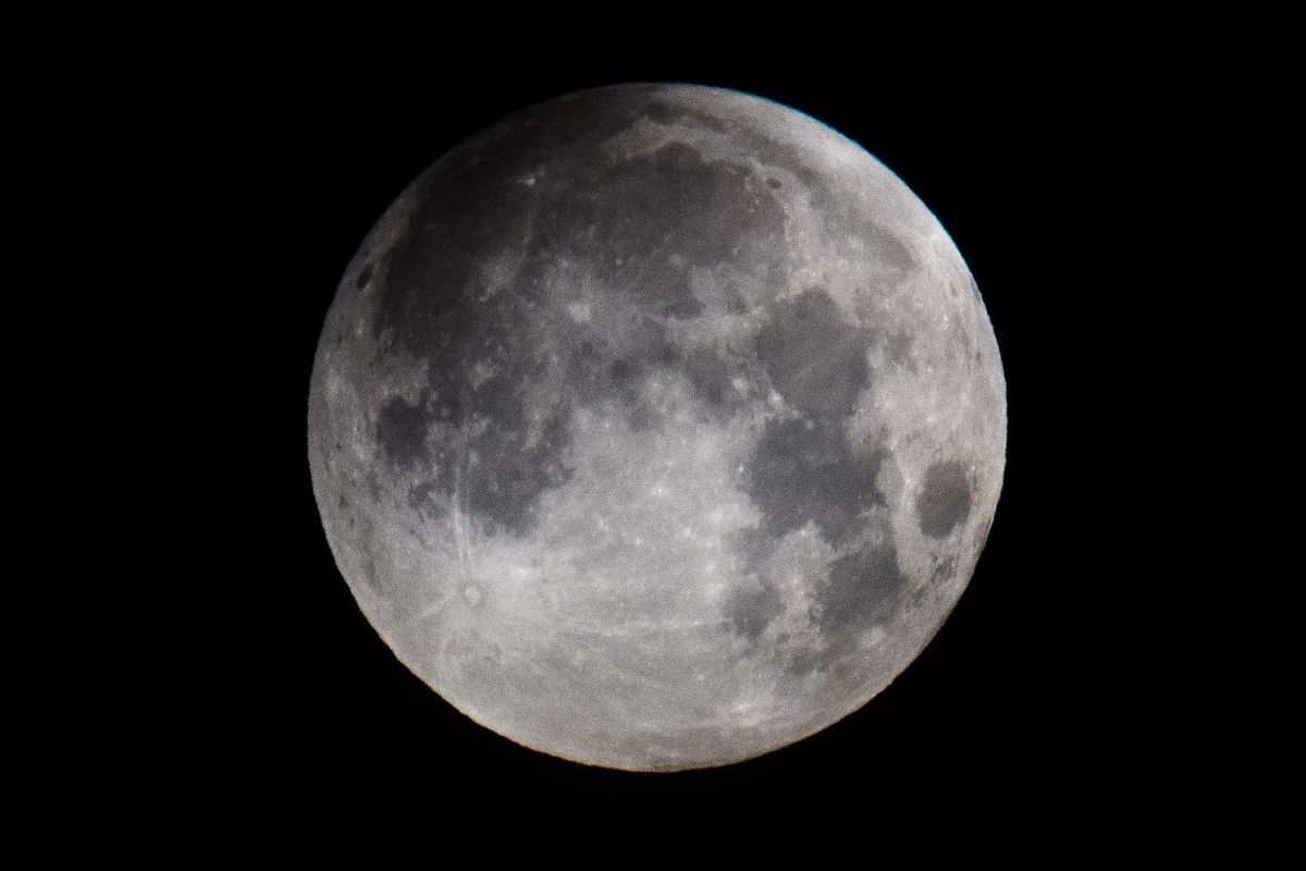 In Photos: The Rare Super Blue Blood Moon Lunar Eclipse of 2018: Page 7 ...