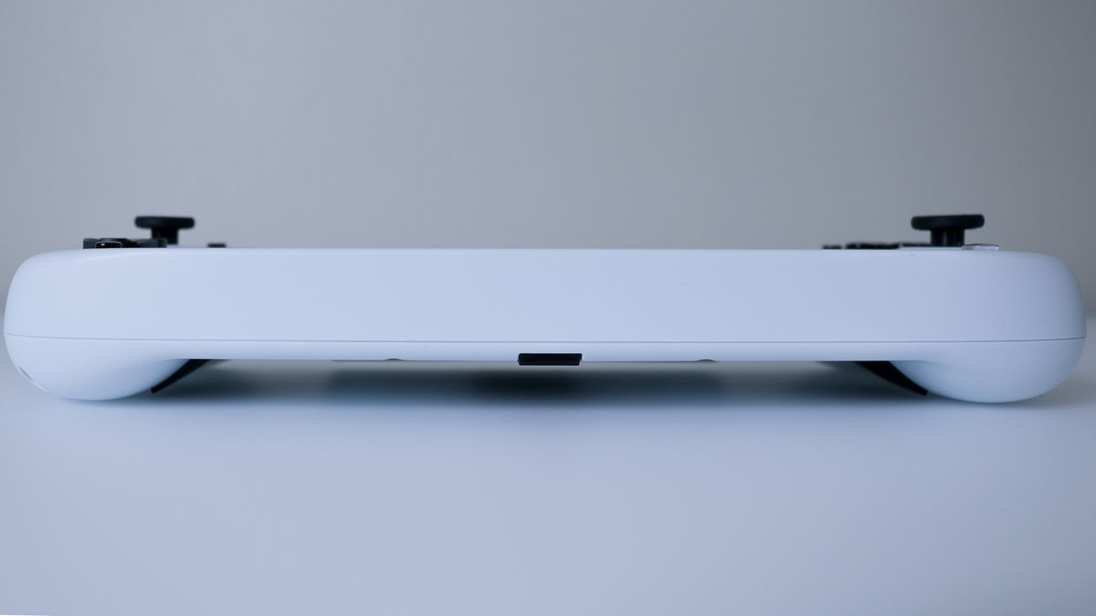 I tried the Nitro Deck controller and it gave me serious Switch Pro ...