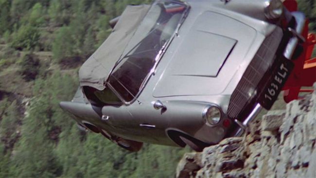 15 Really Famous Movie Car Chase Scenes And One Wild Fact About Each ...