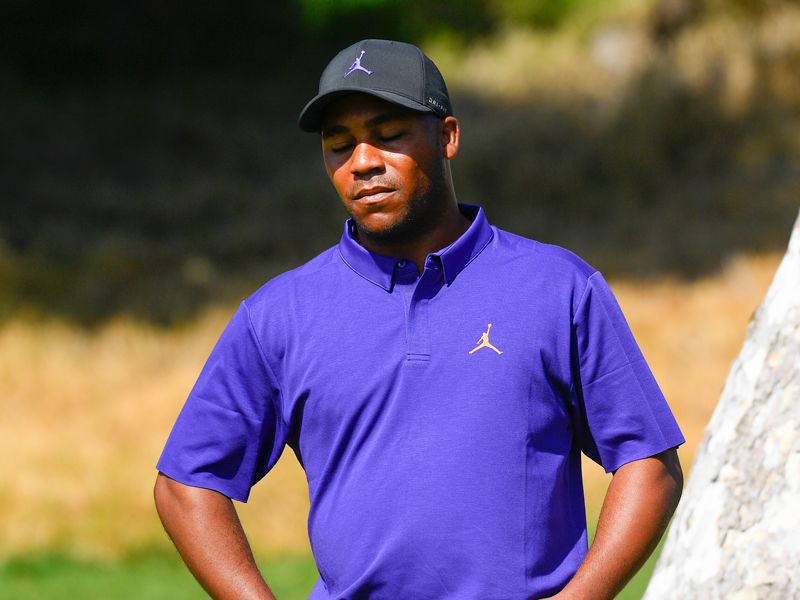 Harold Varner III Chunks Tee Shot 128 Yards Whilst Leading Genesis ...