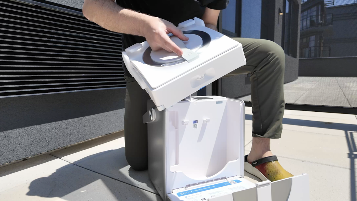 I'm obsessed with this brilliant robot window cleaner — here's why it's ...
