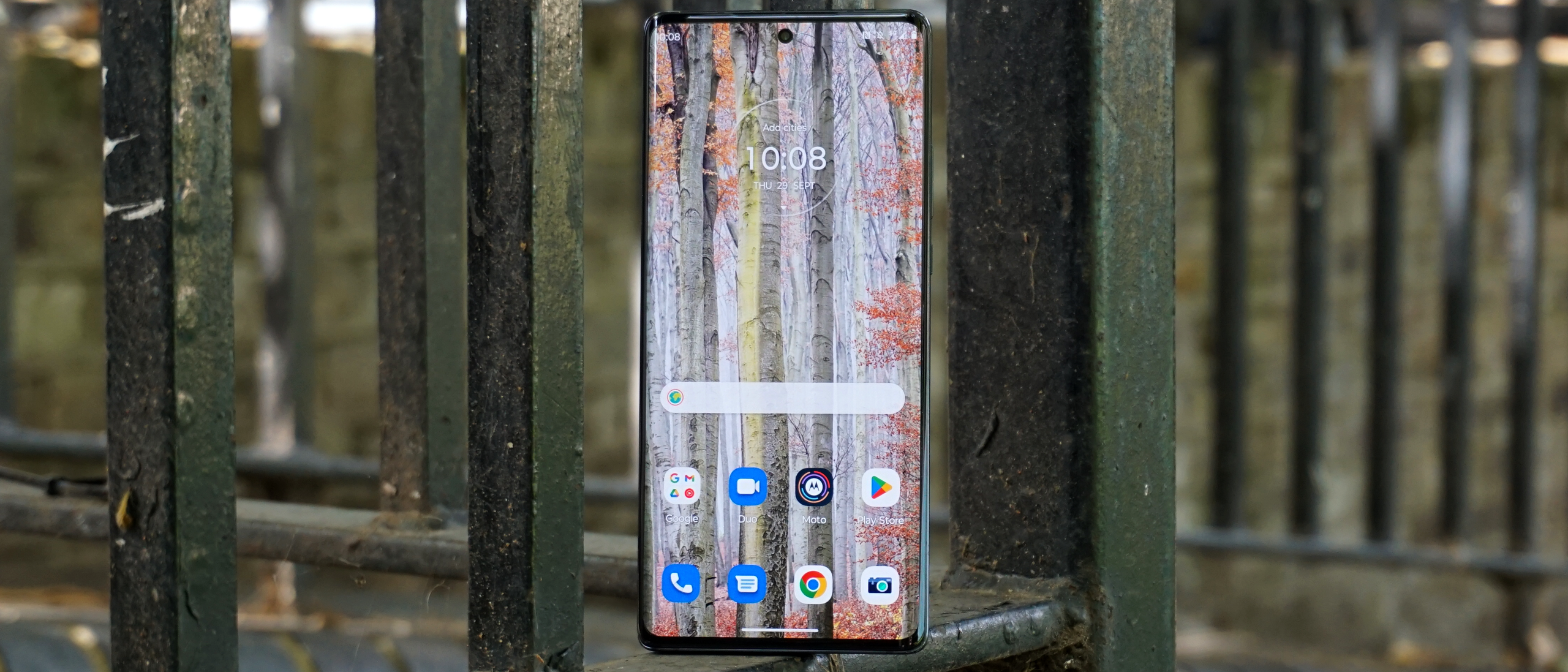 A surprise new iPhone 14 and Galaxy S22 rival – Motorola Edge 30 Ultra ...