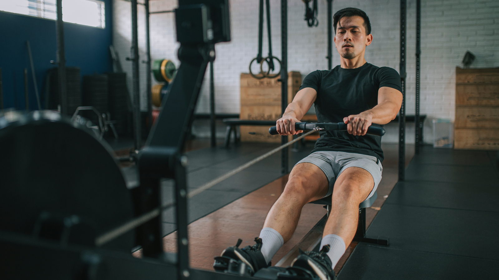 5 mistakes everyone makes on the rowing machine | T3