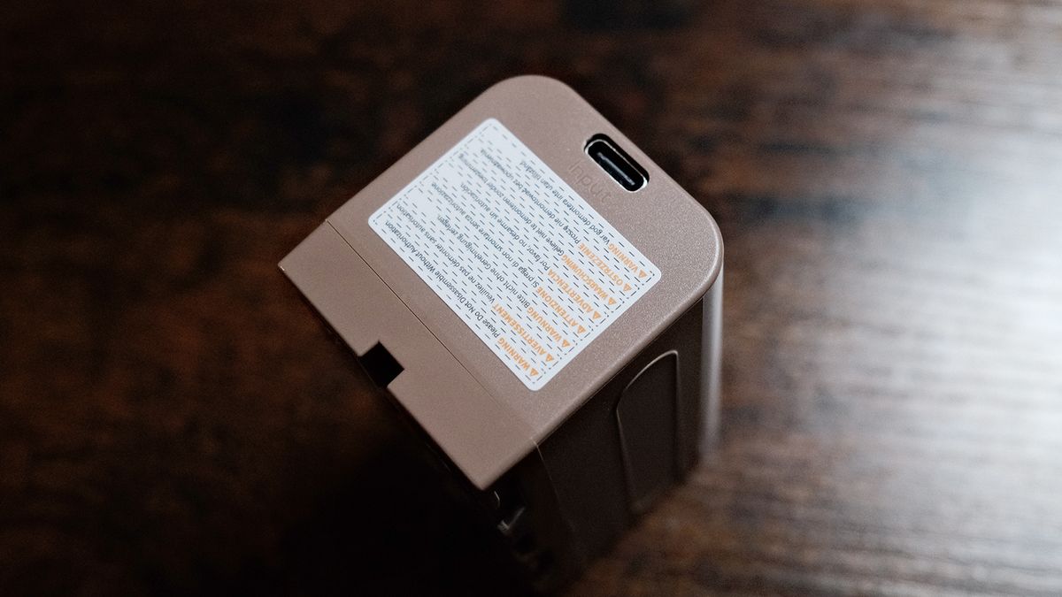 Neewer F700 field monitor review: the affordable all-rounder | Digital ...