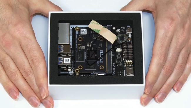 Lichee Pi 4A RISC-V Desktop Gets Unboxed, Offers Strong Linux ...