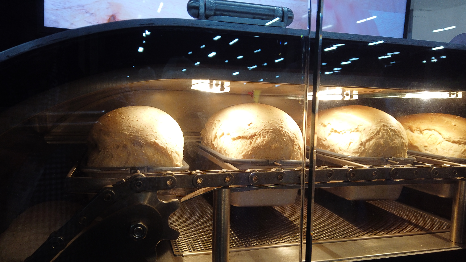 All Rise! This Bread Vending Machine Is the Best Thing at CES | Tom's Guide