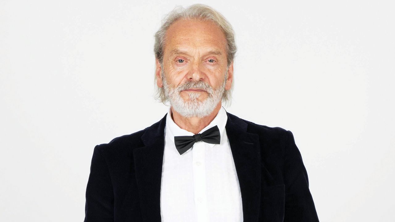 Jack Hues premieres video for debut single Whitstable Beach with Prog ...