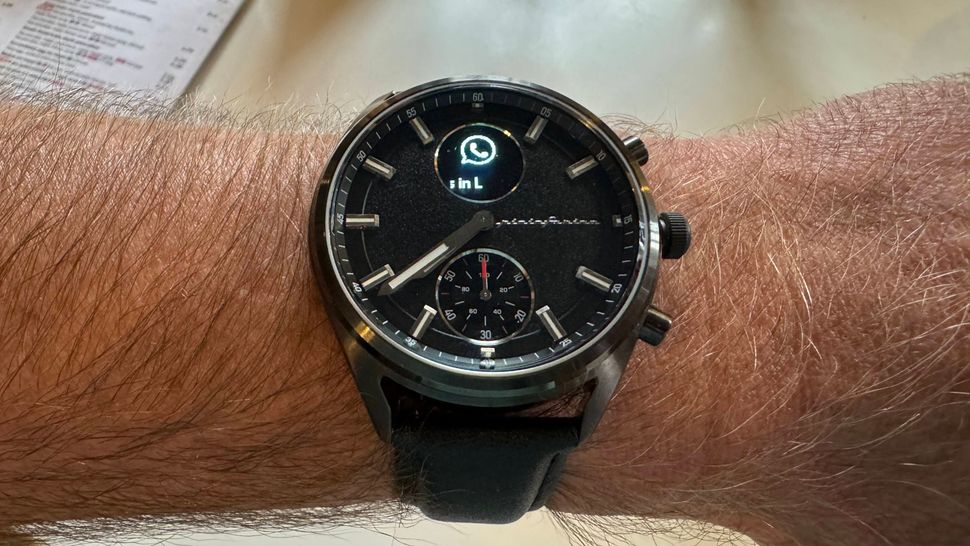 Pininfarina Sintesi watch review: Hot hybrid watch from Ferrari ...