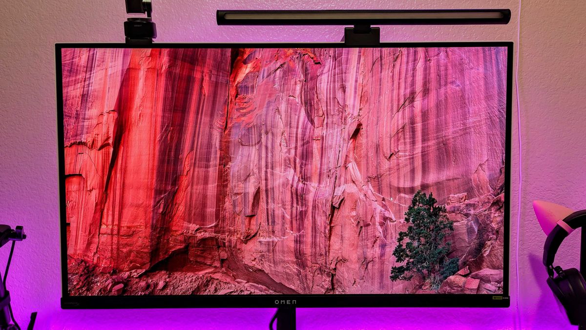 HP OMEN Transcend 32 OLED monitor review: Almost flawless | Windows Central