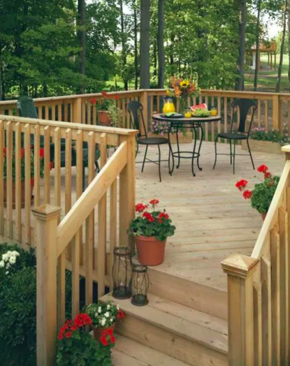 16 deck railing ideas to spice up your porch or patio | Real Homes