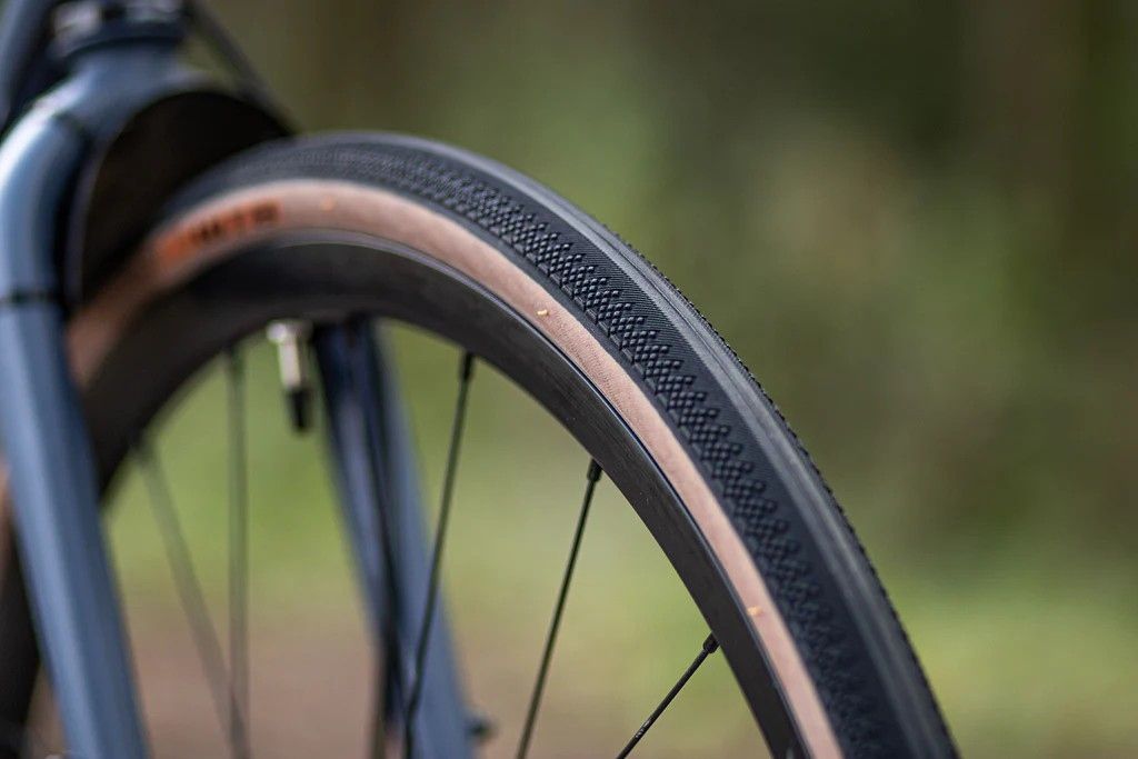 What is the best tire size and tread pattern for gravel bikes ...