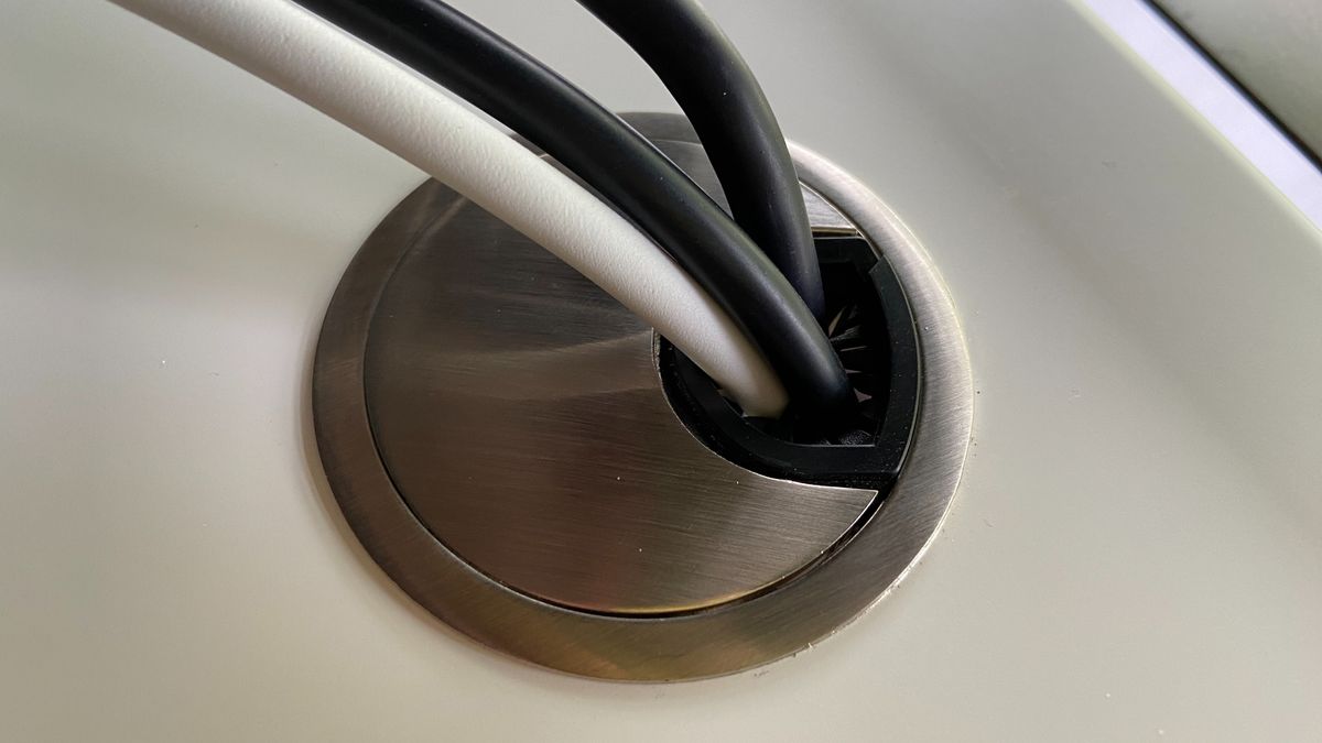 Autonomous SmartDesk Pro Standing Desk Review | TechRadar