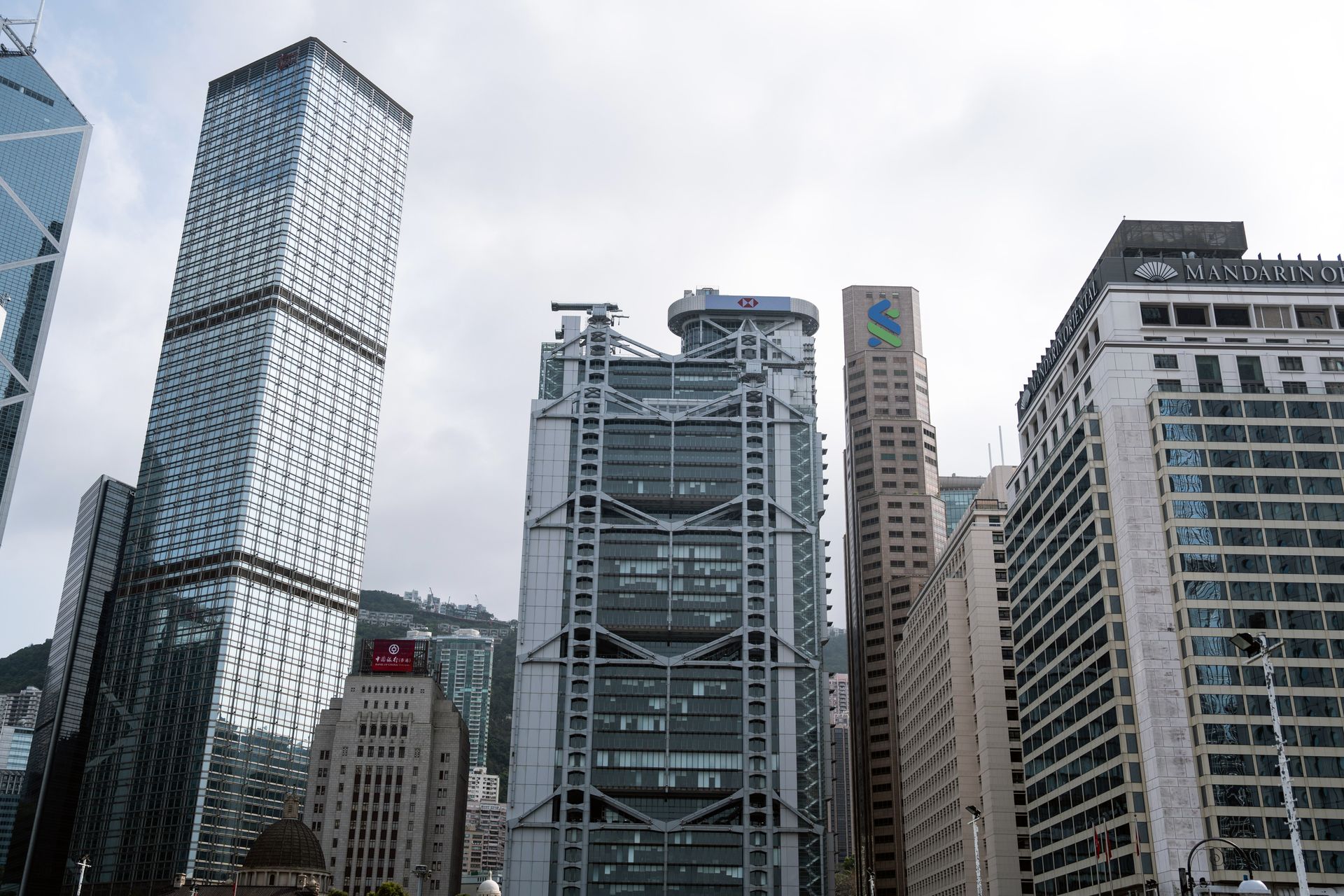 Norman Foster architecture: a guide to his most notable buildings ...
