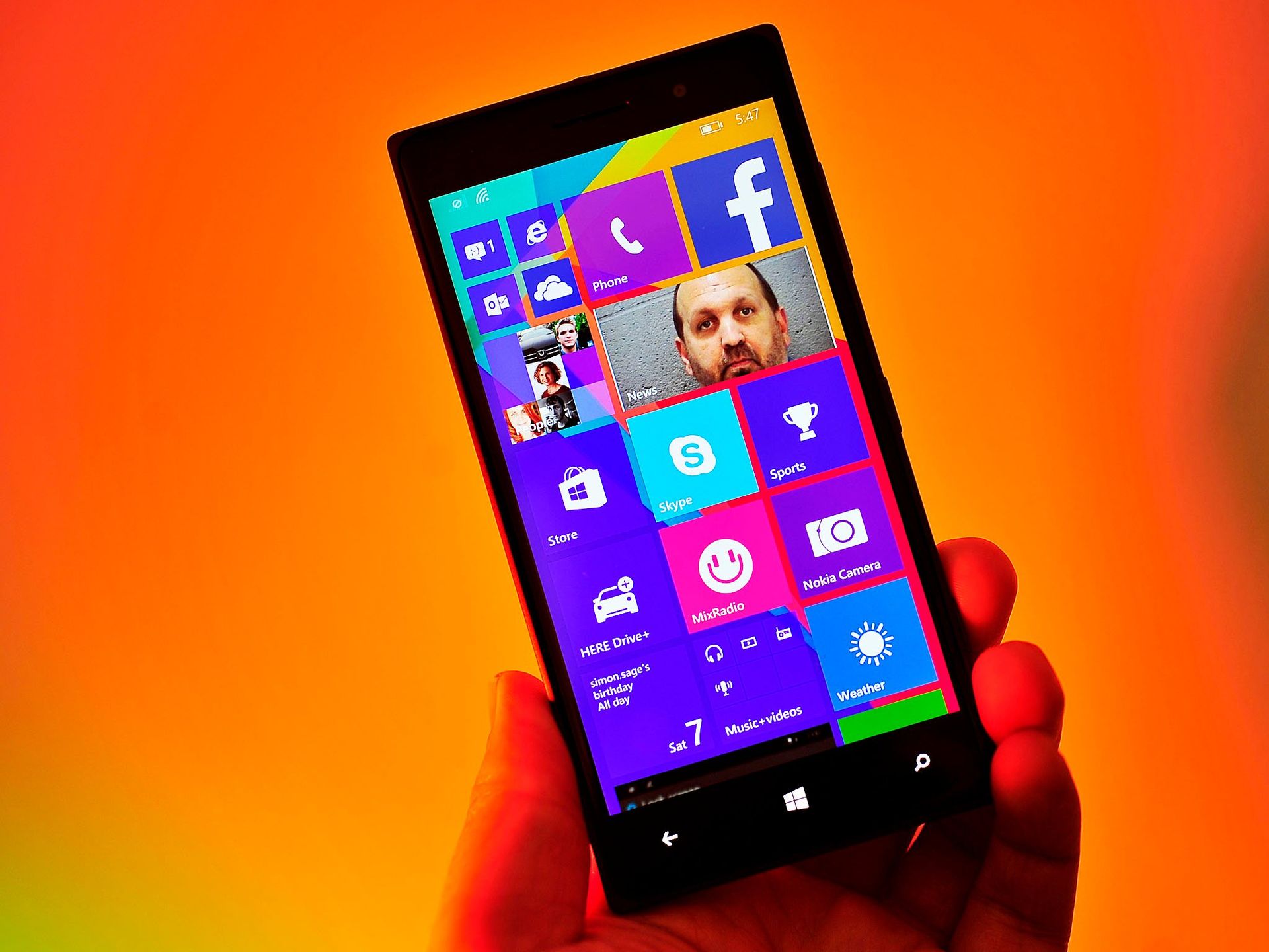 Universal Office and Xbox apps and new Store part of Windows 10 preview ...
