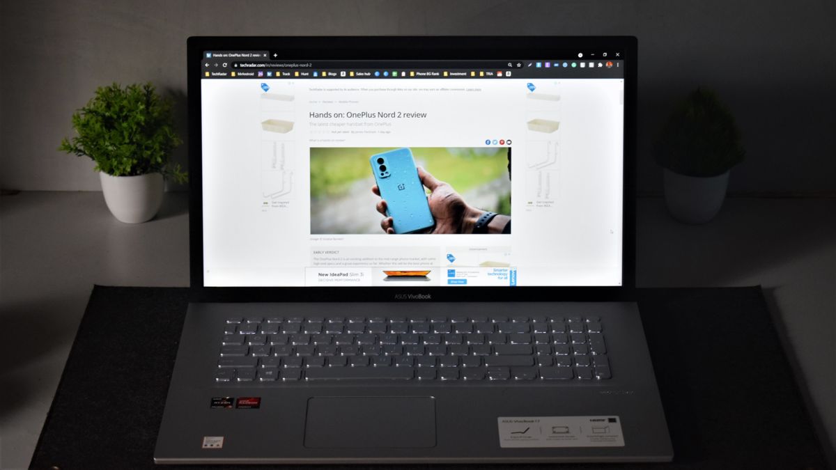 Asus Vivobook 17 M712 review | TechRadar