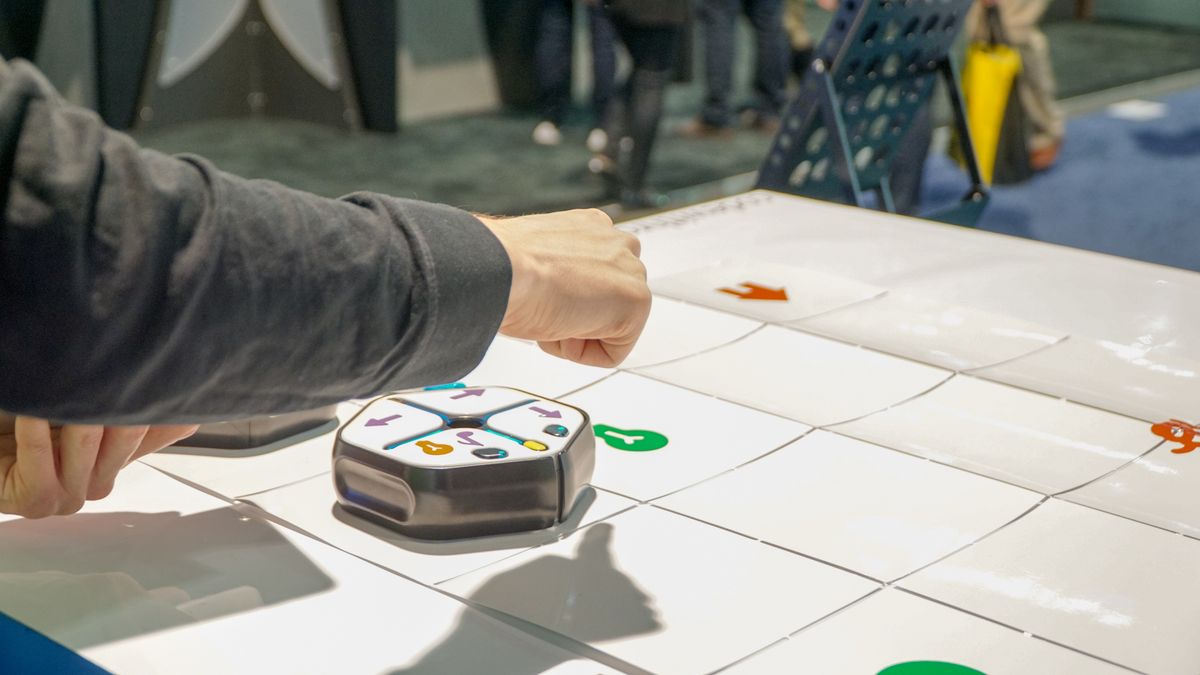 The Root robot teaches kids how to code from toddler to teenager ...