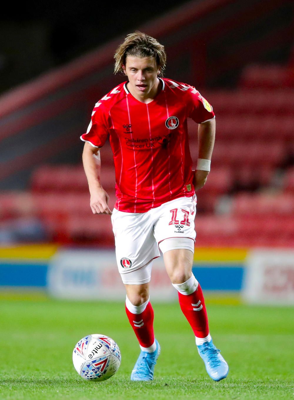 Gallagher goal enough as Charlton edge out Brentford | FourFourTwo