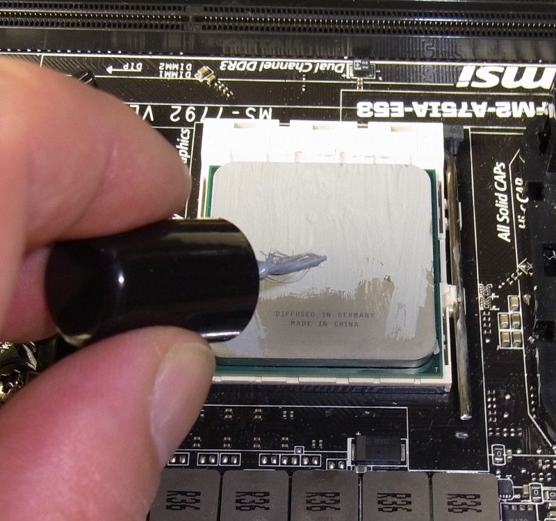 Applying Thermal Paste