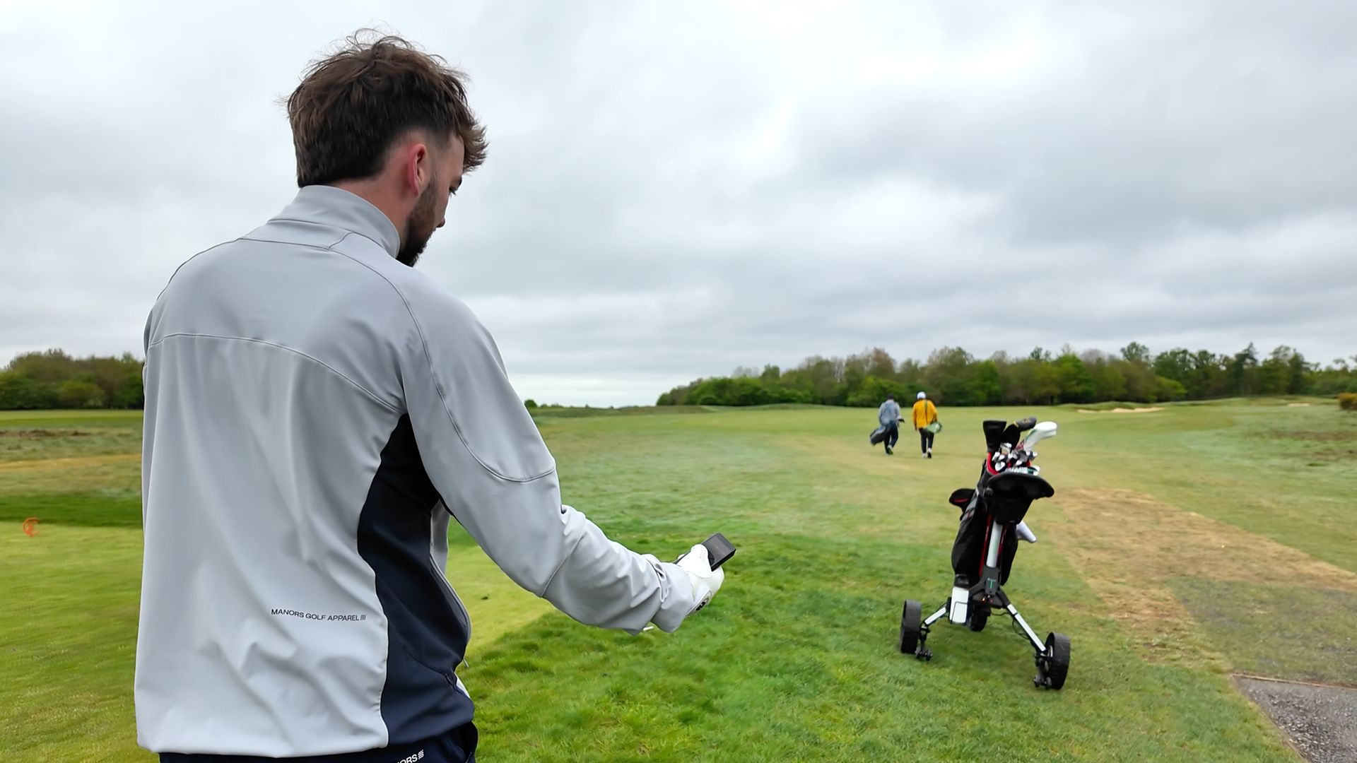Alphard Cybercart Remote Electric Cart Review | Golf Monthly