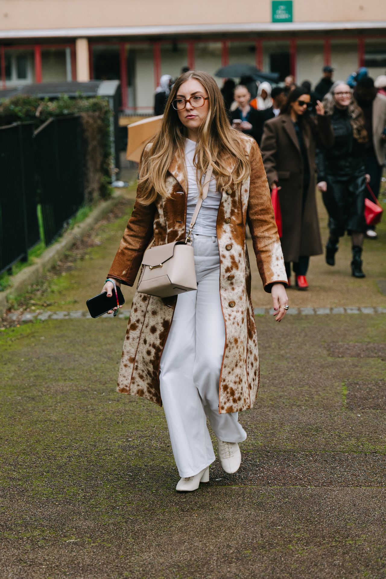 The Best Street Style Trends From London Fashion Week February 2025 ...