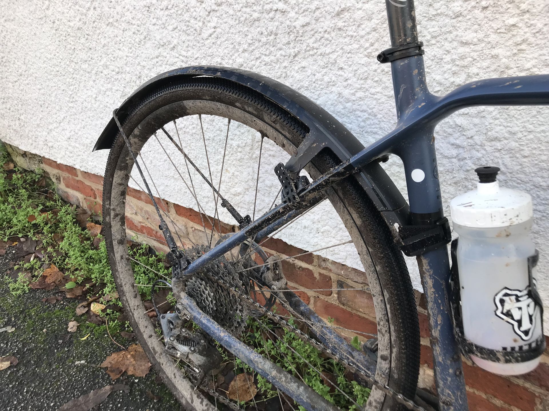 SKS Speedrocker fender / mudguard review - full length 'guards for gravel bikes without mounts ...