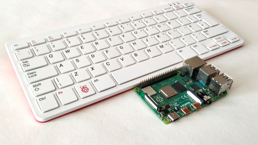 Raspberry Pi 400 Review: Faster CPU, New Layout, Better Thermals | Tom's Hardware