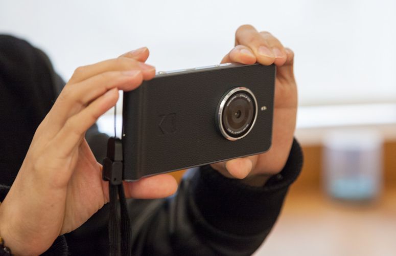 Kodak Lives! Ektra Is Surprisingly a Good Camera Phone for the Price ...