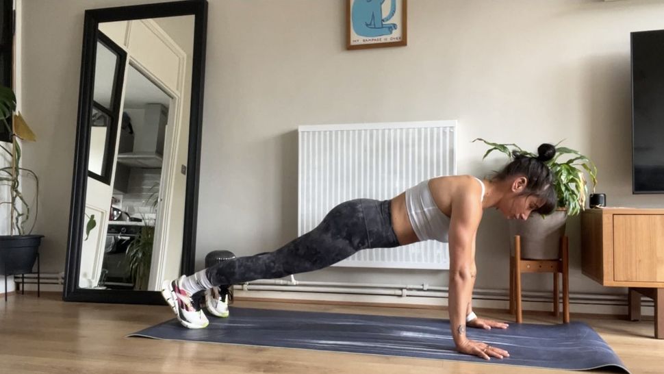 I did 30 inchworm push-ups every day for a week — here’s how it boosted ...