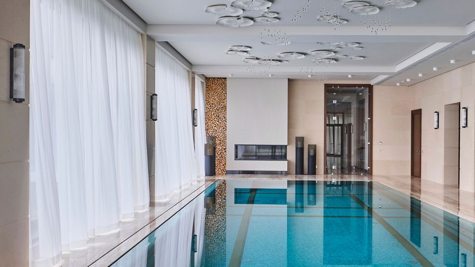 Swimming Pool Types: How to Choose The Right Model For You | Homebuilding