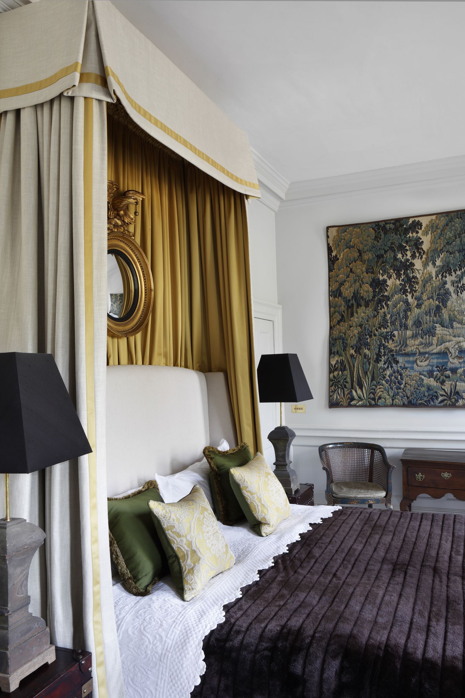 Yellow bedroom ideas: 10 sunny schemes to brighten a room | Homes and ...