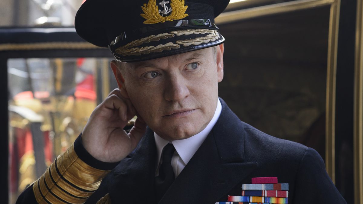 I finally started The Crown on Netflix — and I'm kicking myself for ...