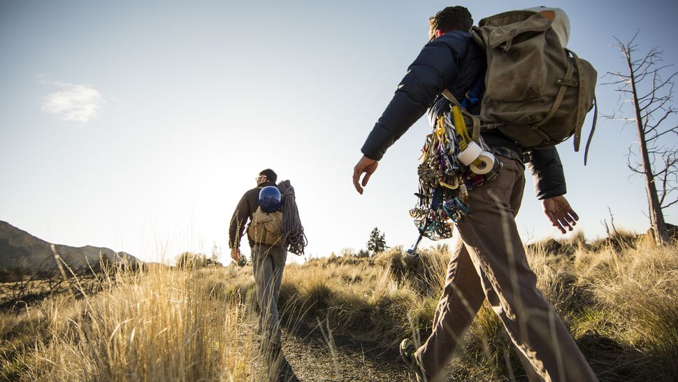 Rock climbing gear list: a guide to the 12 essentials | Advnture