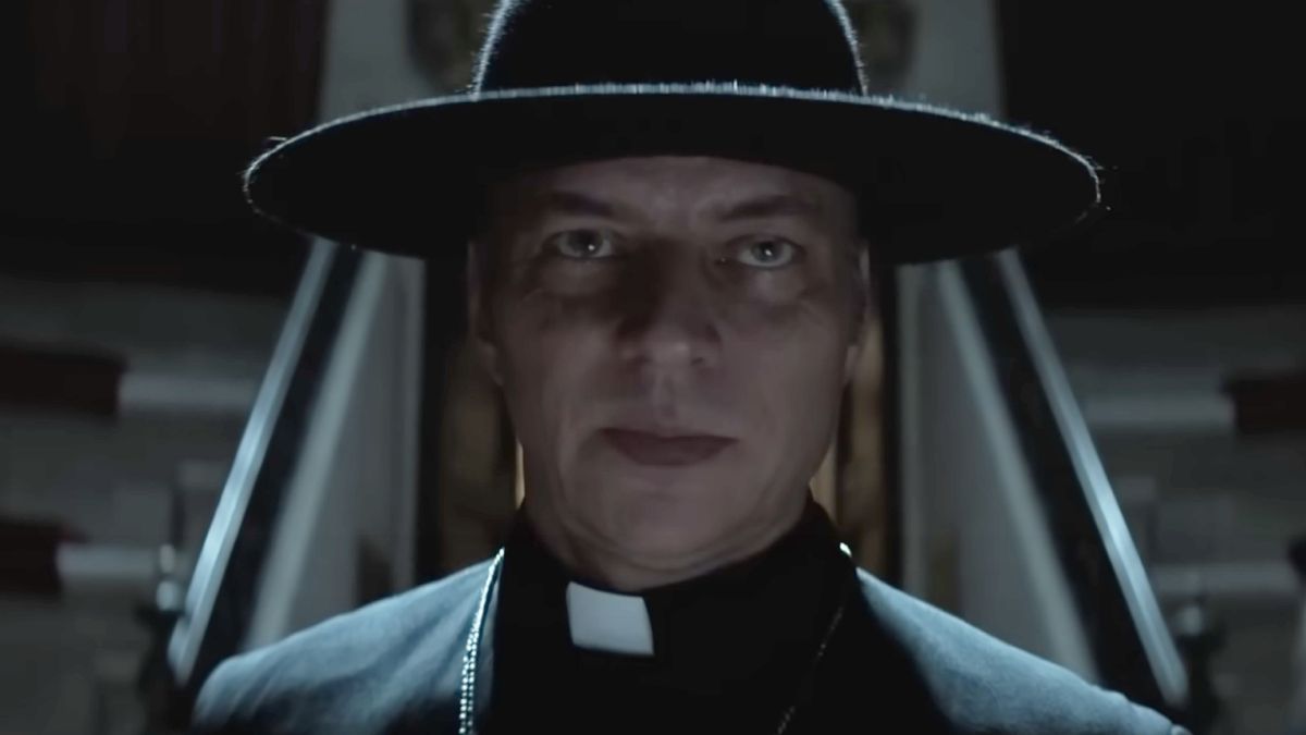 Mrs. Davis Cast: How You Know The Stars Of Peacock's New Sci-Fi Dramedy ...