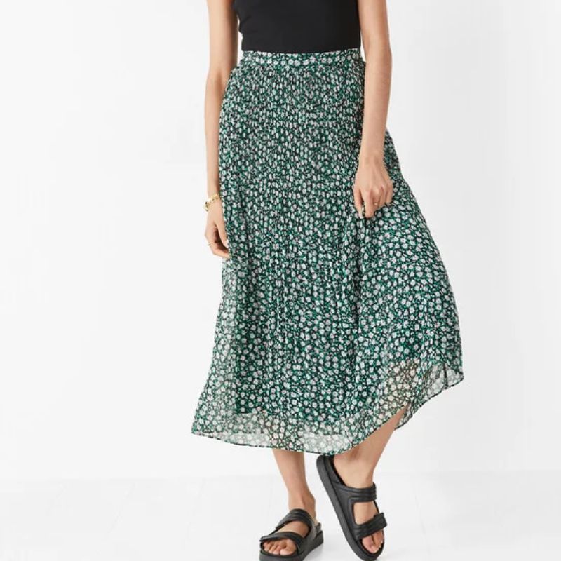 What to wear in the heat: Outfits and fabrics for hot weather | Woman ...