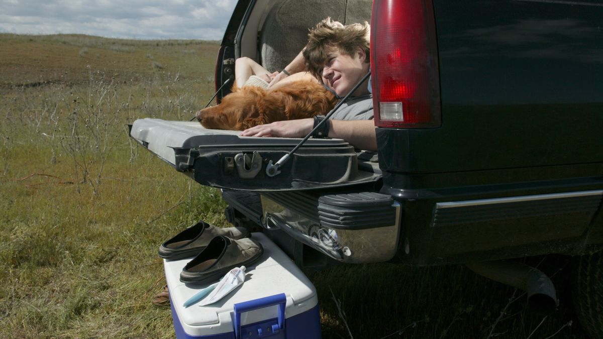 How to go truck bed camping | Advnture