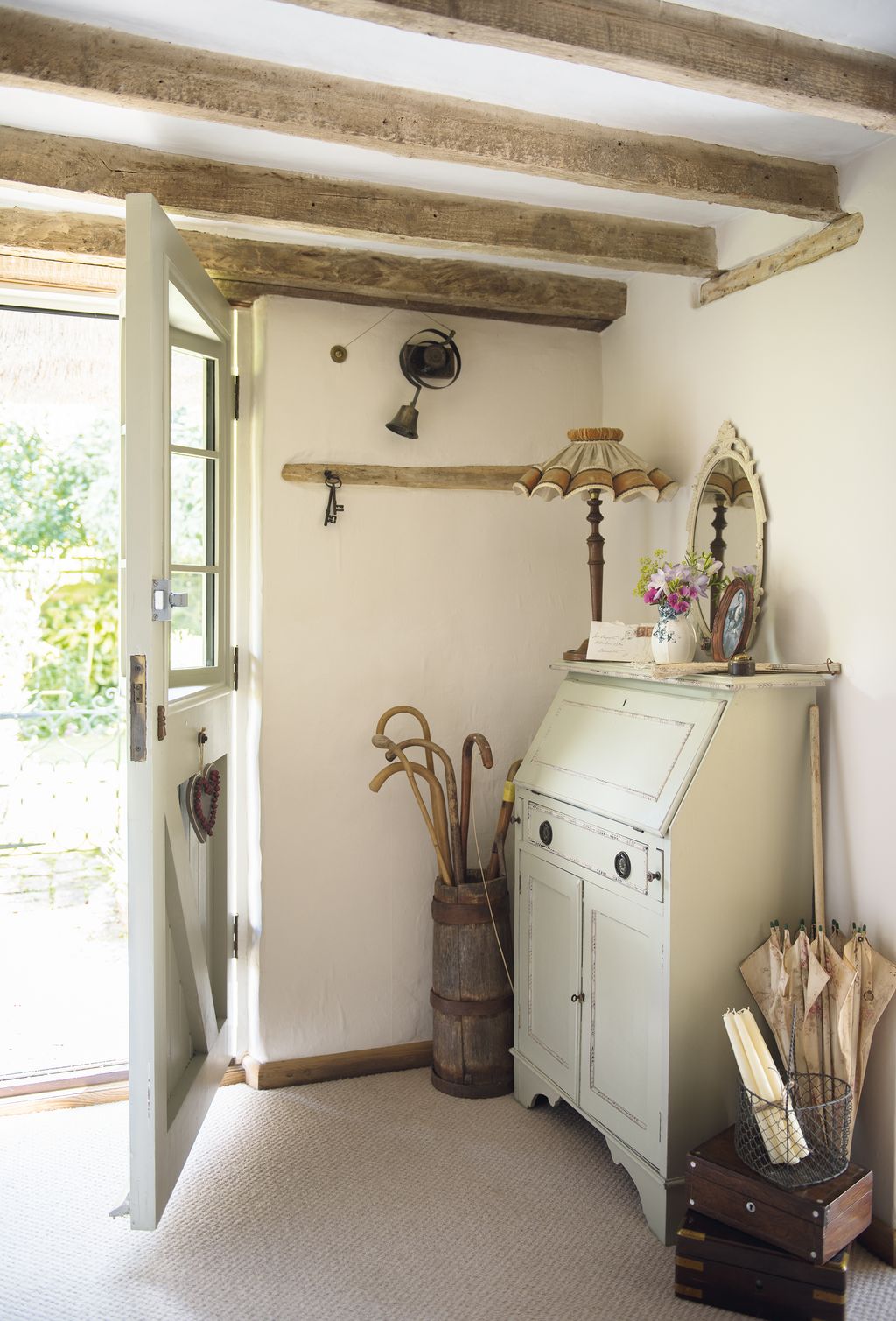 Real home: a thatched cottage with an intriguing past | Real Homes