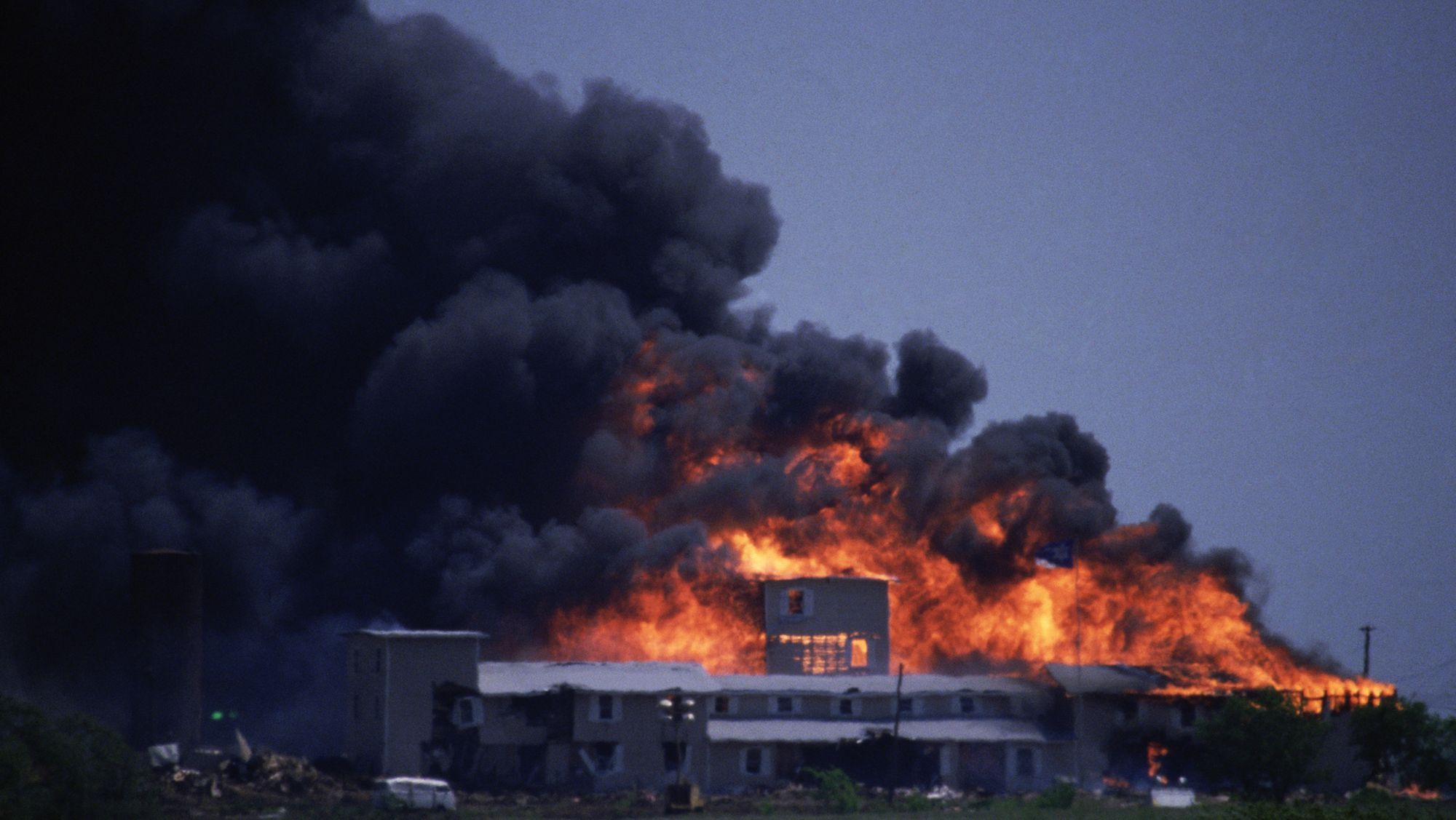 What Happened in Waco Texas and What Is the Branch Davidian Cult ...