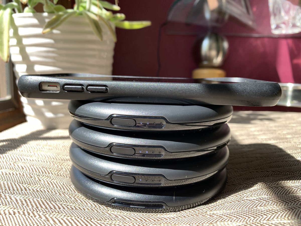 OtterBox OtterSpot Wireless Charging System review: Stackable and ...