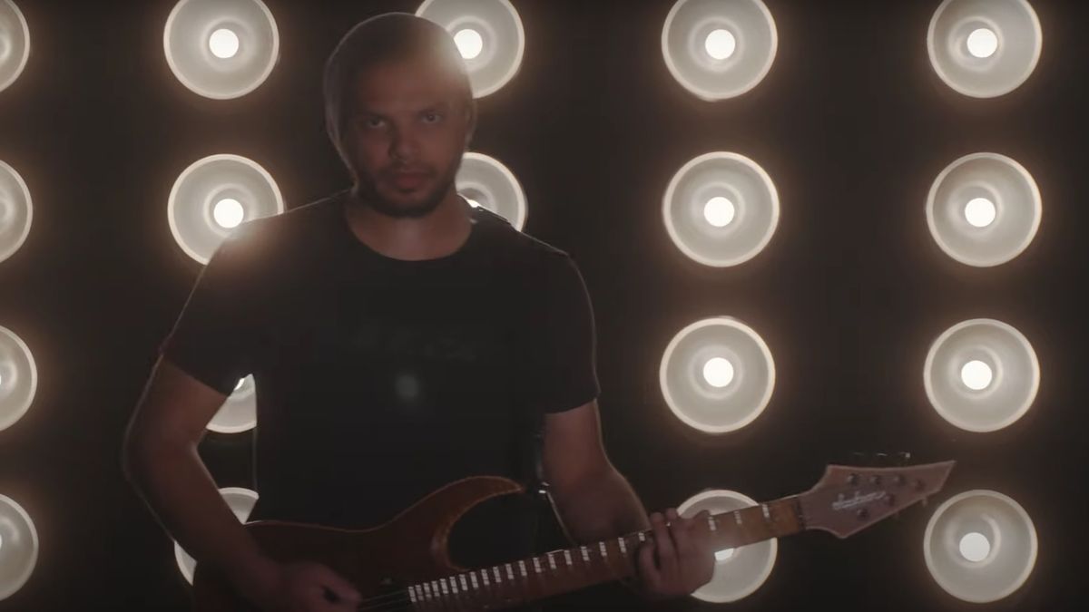 Misha Mansoor announces first-ever solo album, Moderately Fast ...